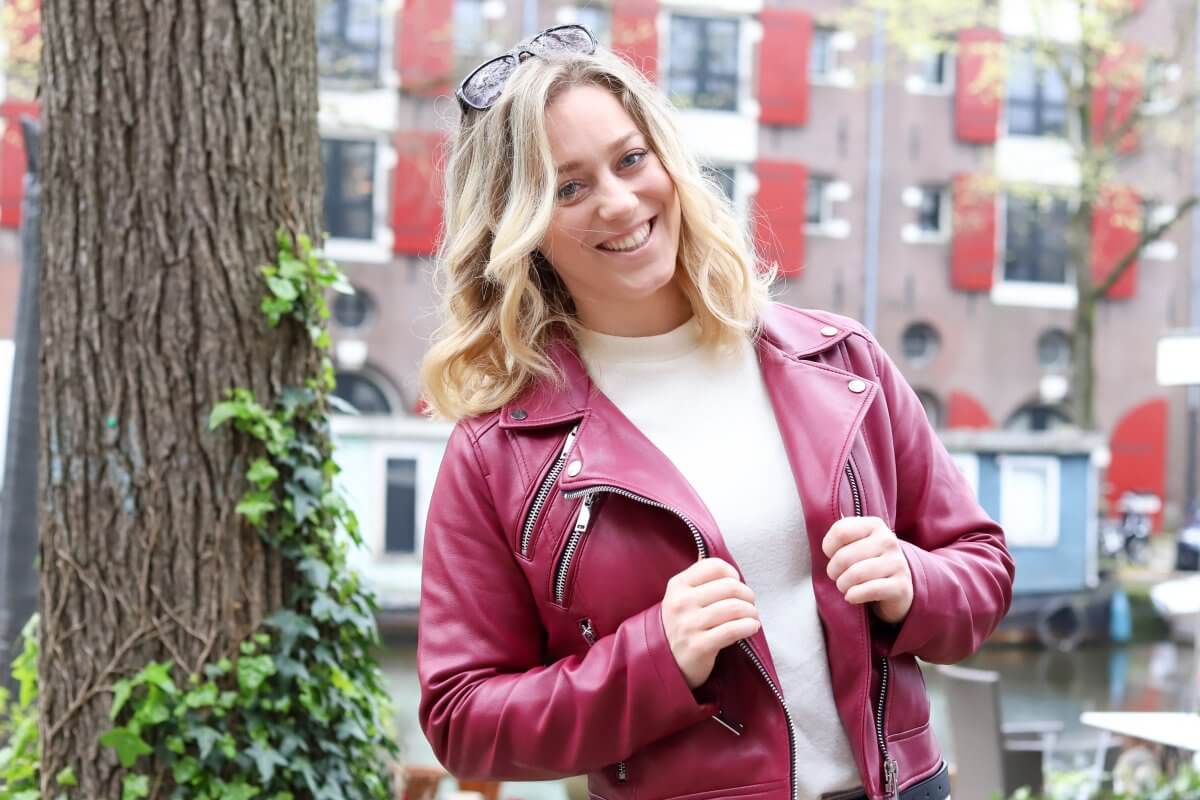 OOTD: How to style a leather jacket - Actually Anna 2025